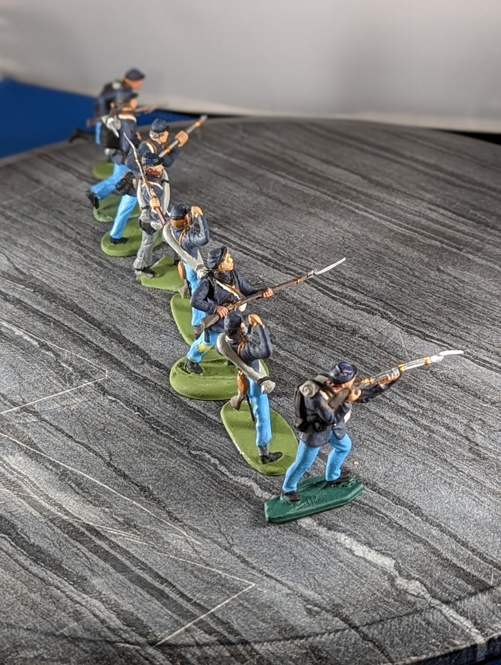 45mm Union Infantry Soldiers Hand Painted Plastic Civil War Advancing ...