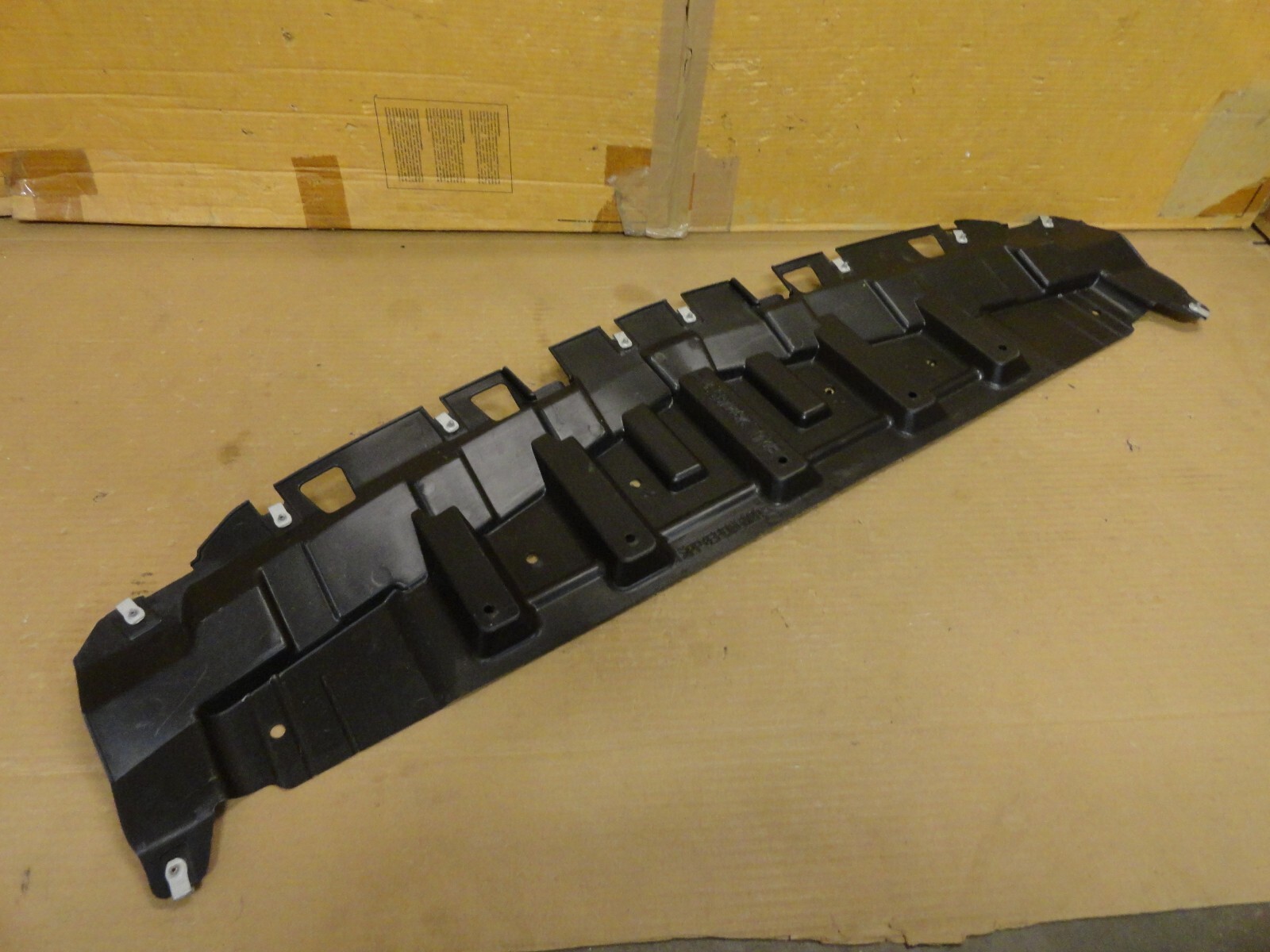 NEW 2019 - 2022 Cadillac XT4 oem Front Bumper Lower Splash Guard Cover ...