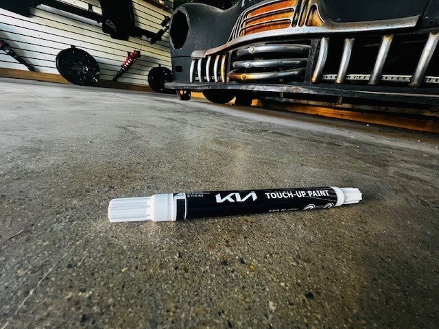 (1) Kia Touch Up Paint Ebony Black UA006-TU5014EBA Color Code EB -same ...
