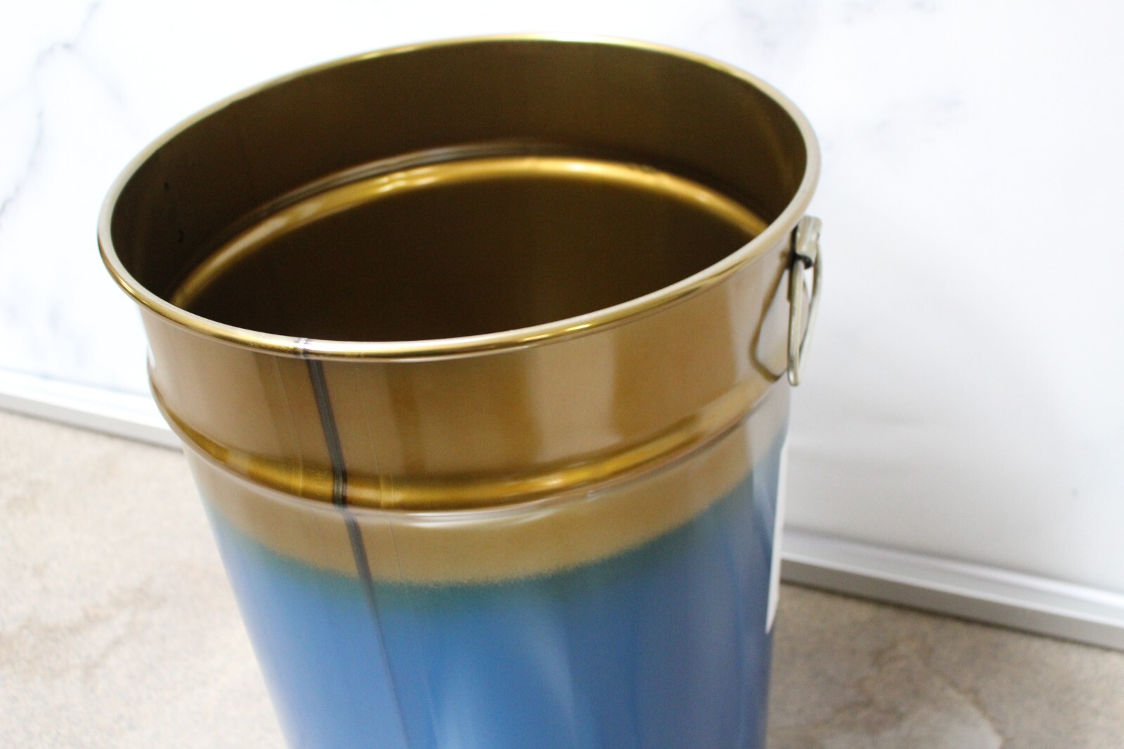 60L Hobbock Deckelfass Stahlfass Metallfass Behälter mit Spannring und ...