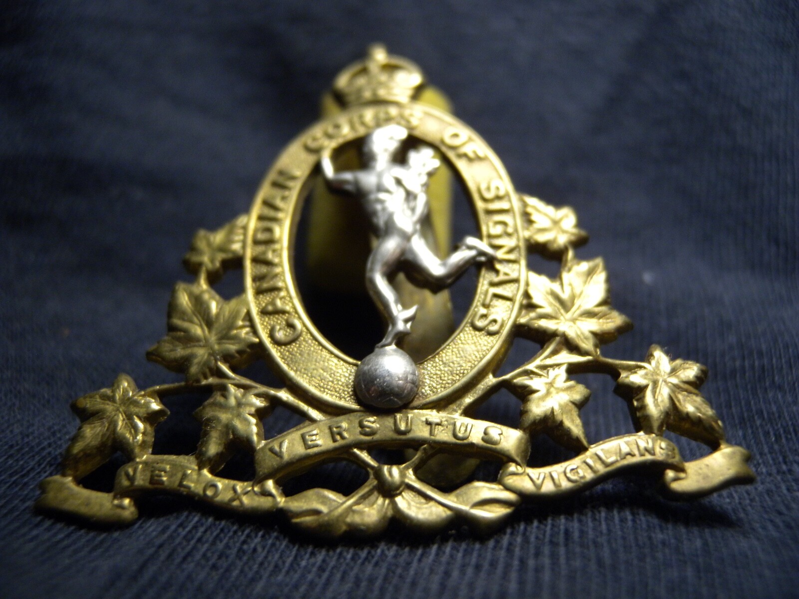 CANADIAN CORPS of SIGNALS PRE WWII CAP BADGE S.4 PRE-ROYAL CCS 1921 ...