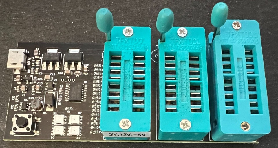 Twin Pack of 1 Bit and 4 bit Dynamic RAM (DRAM) Testers for Retro ...