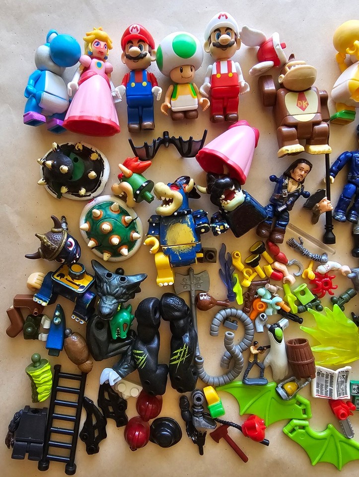 Lego, Mega Bloks, Knex, Lot (Train, Mario, Marvel Spiderman) Parts ...