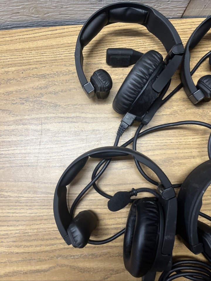 LOT 6 - CoachComm Single Ear Football Coach Communication Headsets | eBay