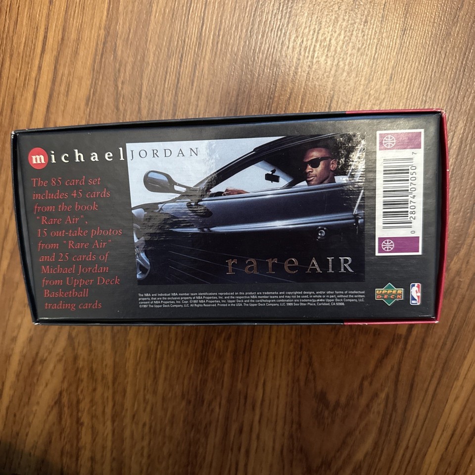 1997 Upper Deck MICHAEL JORDAN RARE AIR Golf Ball Signature & 38 cards ...