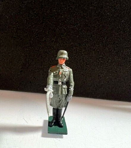 #71F - UNBRANDED DIE-CAST SOLDIER WITH SWORD - 2 3/8" TALL | eBay