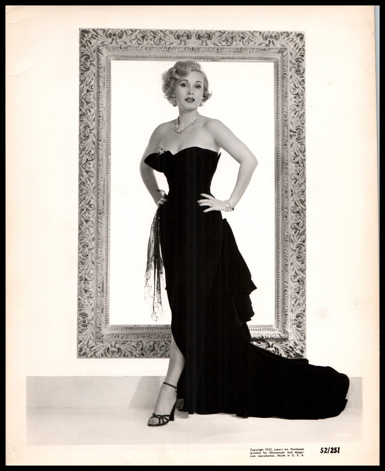 Hollywood Beauty ZSA ZSA GABOR STUNNING PORTRAIT ALLURING POSE 1952 ...