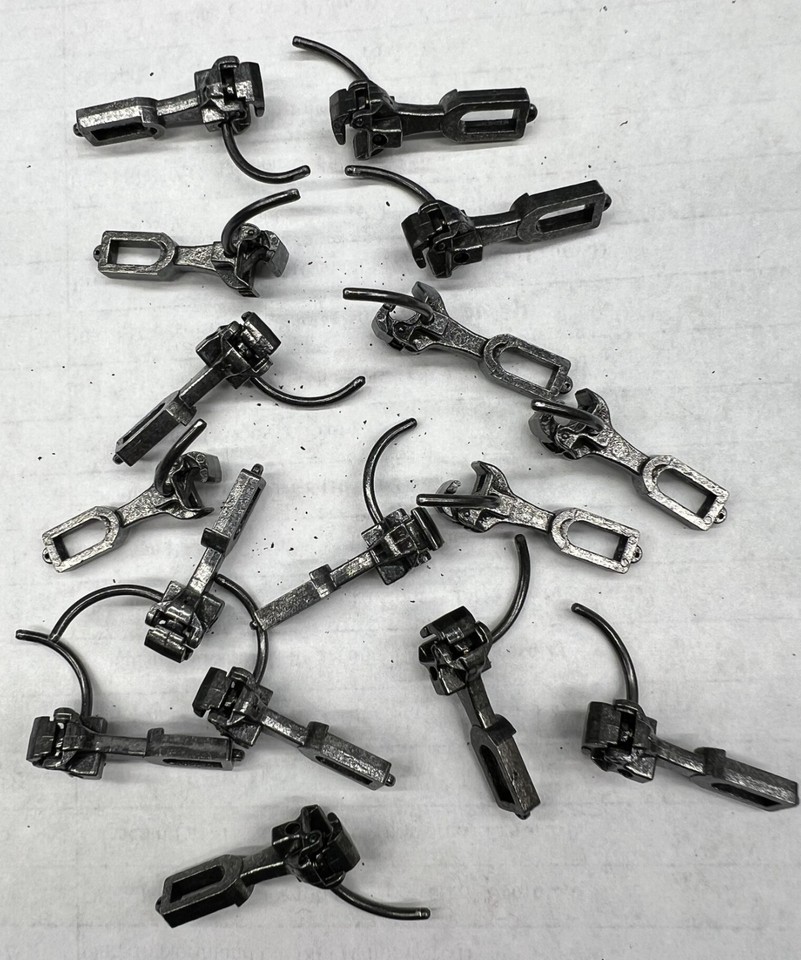 Kadee Type E Medium Centerset #745 Couplers. Sale is for 8 Pair of ...