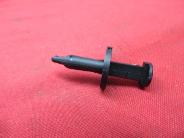 Body Retainer GM Chrysler Black Nylon Body RetainerHead. 34202672 | eBay