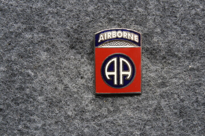 Military Hat | Lapel Pin: 82nd Airborne Division Pin (7/8") Eighty ...