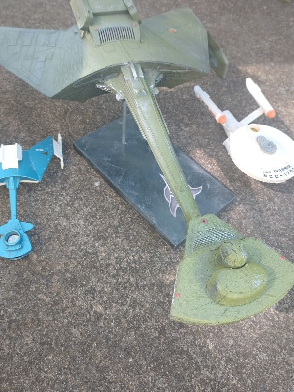 STAR TREK enterprise 1 Klingon battle cruiser prop*Lights and Remote 1/ ...