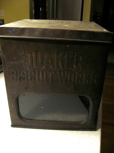 Vtg Quaker Biscuit Works Chicago with Window Metal Biscuit Box about 12 ...