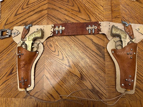Two Classy Roy Rogers Gold Cap Guns With A Holster And Box | eBay