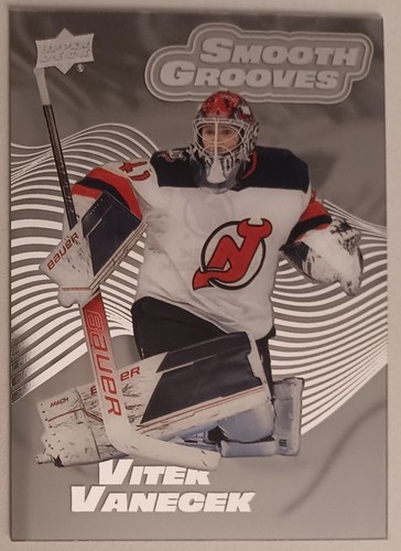 2022-23 Ext Vitek Vanecek Smooth Grooves Card # SG24 New Jersey Devils ...
