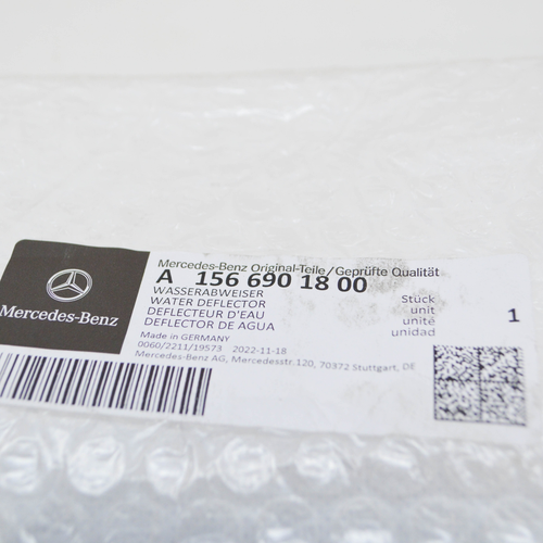 NEW MB GLA X156 FRONT WINDSHIELD RIGHT WATER DEFLECTOR A1566901800 ...
