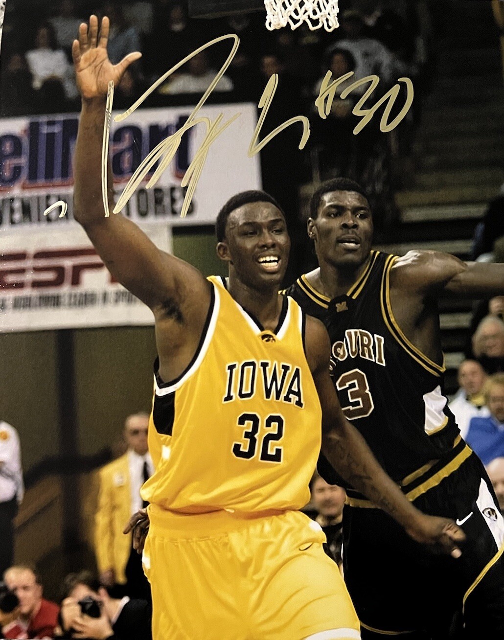 REGGIE EVANS SIGNED 8x10 PHOTO IOWA HAWKEYES BASKETBALL AUTOGRAPH COA ...