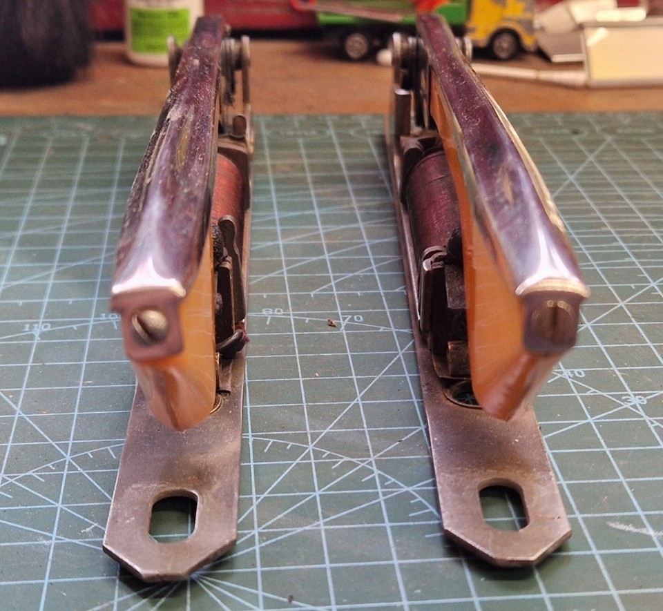 Rare Pair Of Genuine Classic Lucas SF80N? Trafficators. Semaphores ...