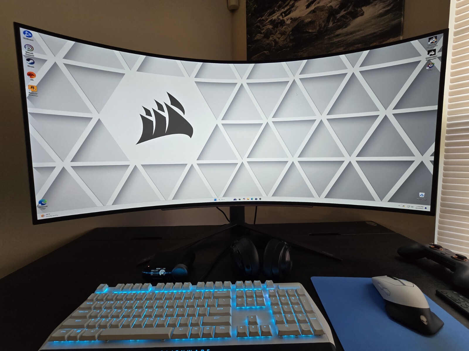 LG Ultragear 45 inch OLED Gaming Monitor | eBay