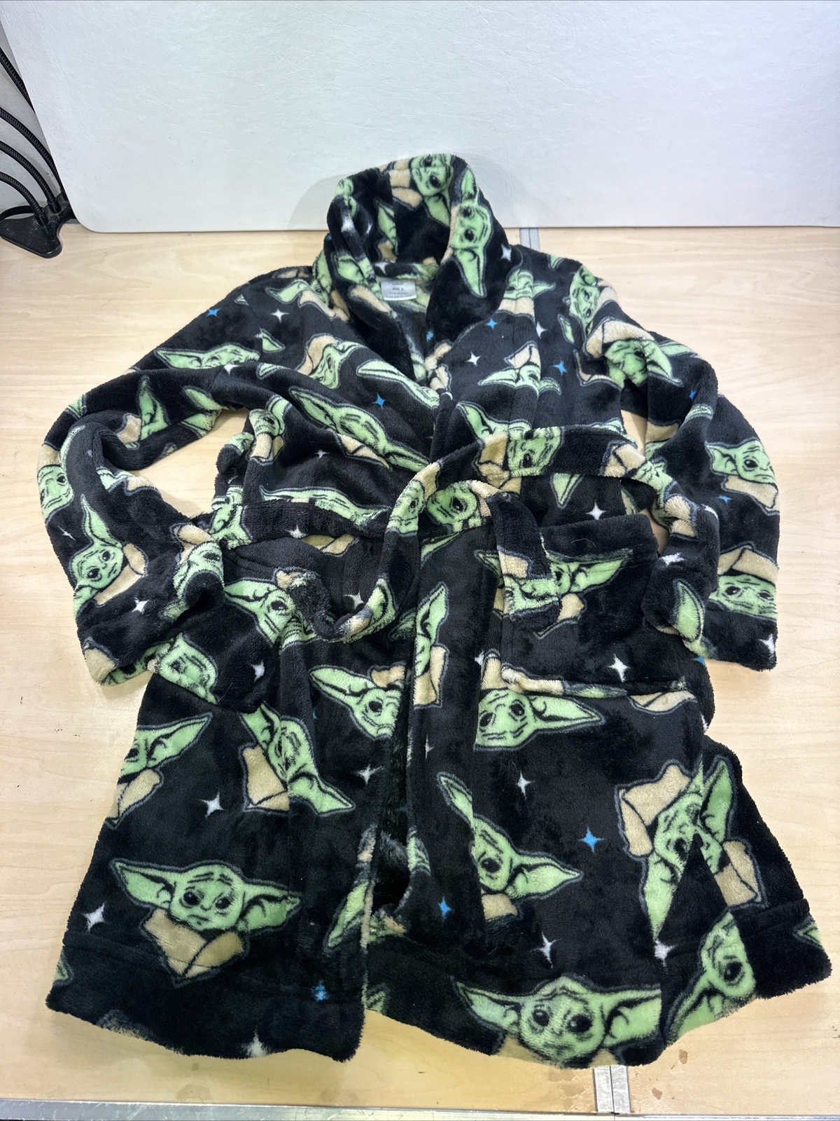 Star Wars The Mandalorian The Child aka Baby Yoda Youth Robe Large | eBay