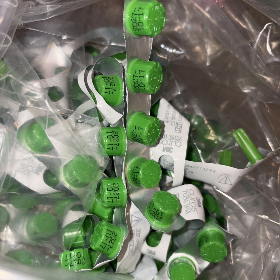 Green Curos Caps. Port Picc IV Protectors For Needless Valves Lot Of 30 ...