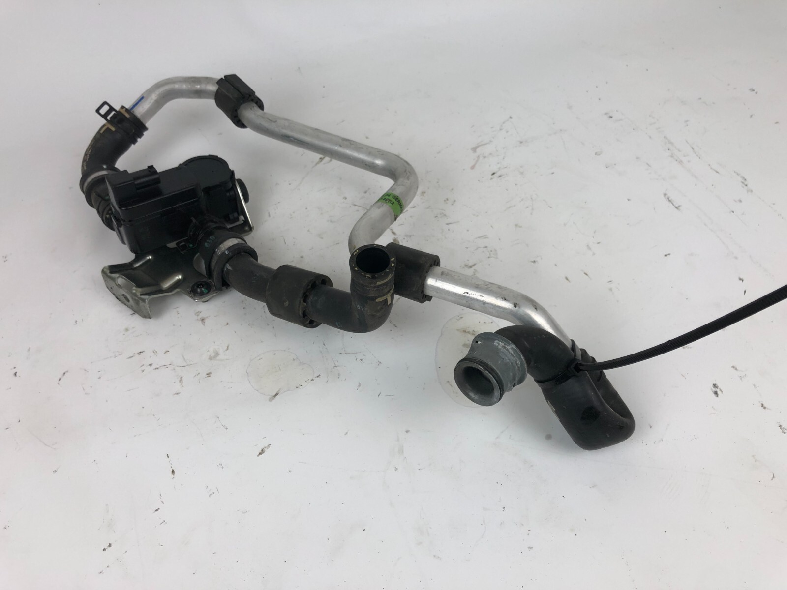 Porsche Panamera 970 Heater Coolant Return Tube Line Pipe 97057257104 ...