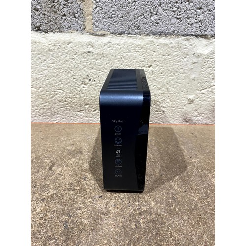 Sky Hub SR102 Broadband Modem Router Wireless Wi-Fi Single-Band 4x ...