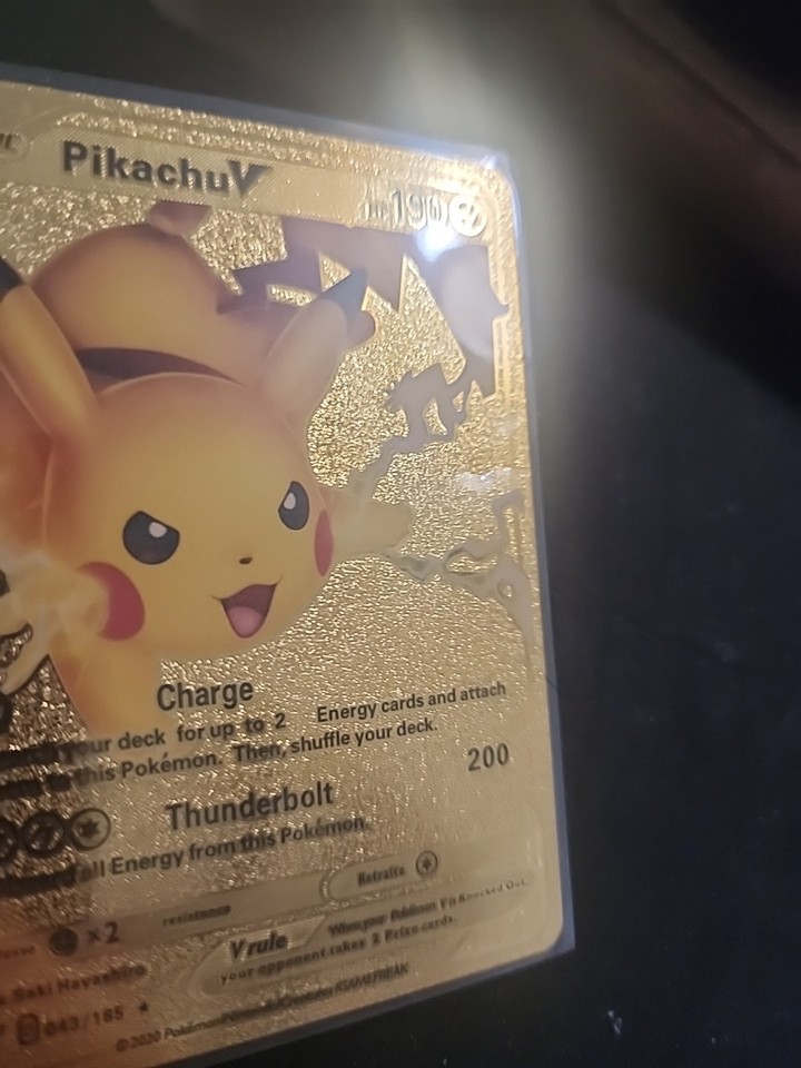 2020 Pokémon Pikachu V HP 190 Charge - Thunderbolt 200 043/185 ...