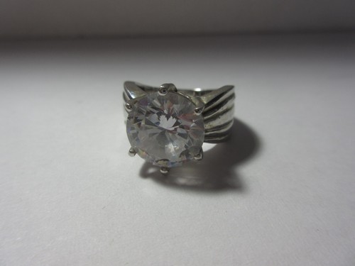 Pretty vintage .925 sterling ring with large cz set | eBay