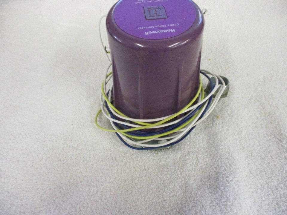 HONEYWELL C7061 Flame Detector for use with R7861 Amplifier C7061A | eBay