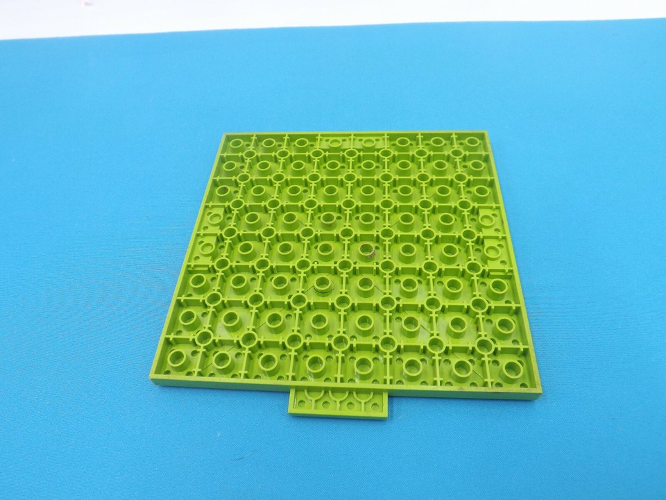 LEGO Lime Green 16x16 Base Plate w/ Grass Decoration - From Sets 10676 ...