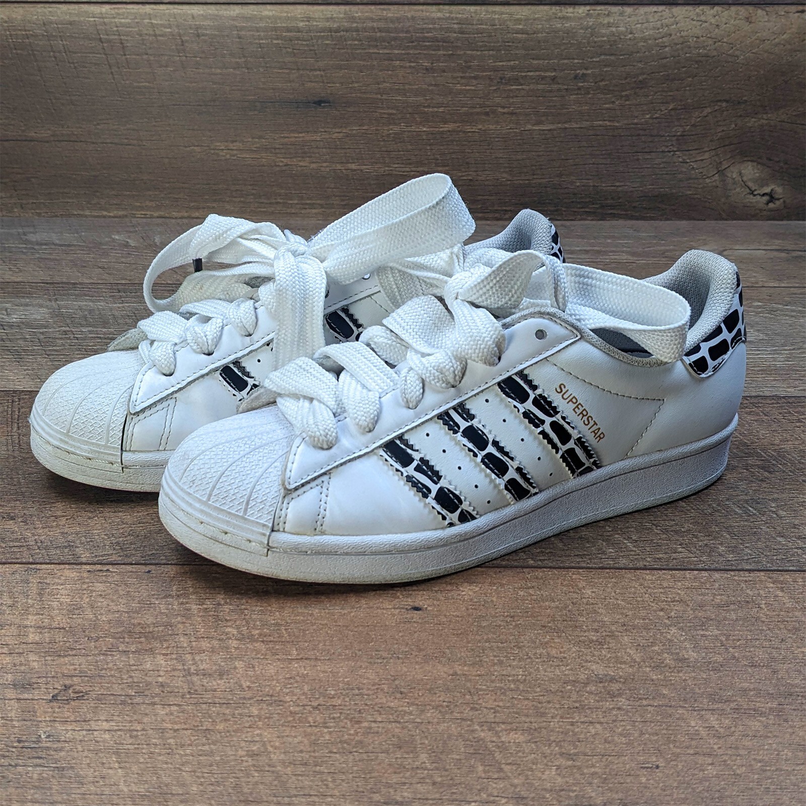 Adidas Superstar Women's Sneakers - 6 White Shelltoes Fat Laces Shoes ...