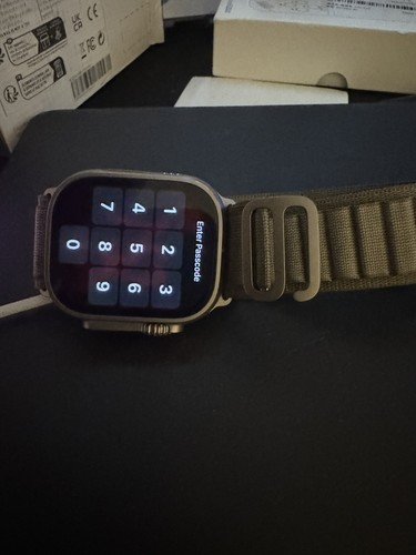 Apple Watch Ultra 2 49mm Titanium Case with Alpine Loop - Olive, Medium ...