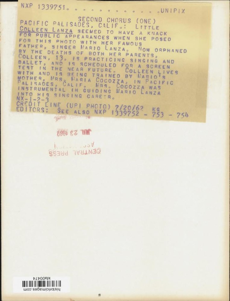 1962 Press Photo Singer Mario Lanza holds his baby daughter Colleen ...