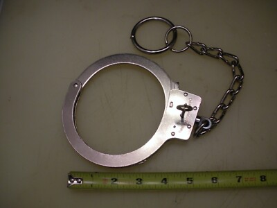 VINTAGE CHICAGO HANDCUFF COMPANY CHAINED LEG IRON WITH KEY | eBay