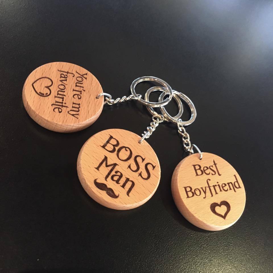 Dad Father Wooden Keyring Keychain Gifts - Engraved with heartfelt ...
