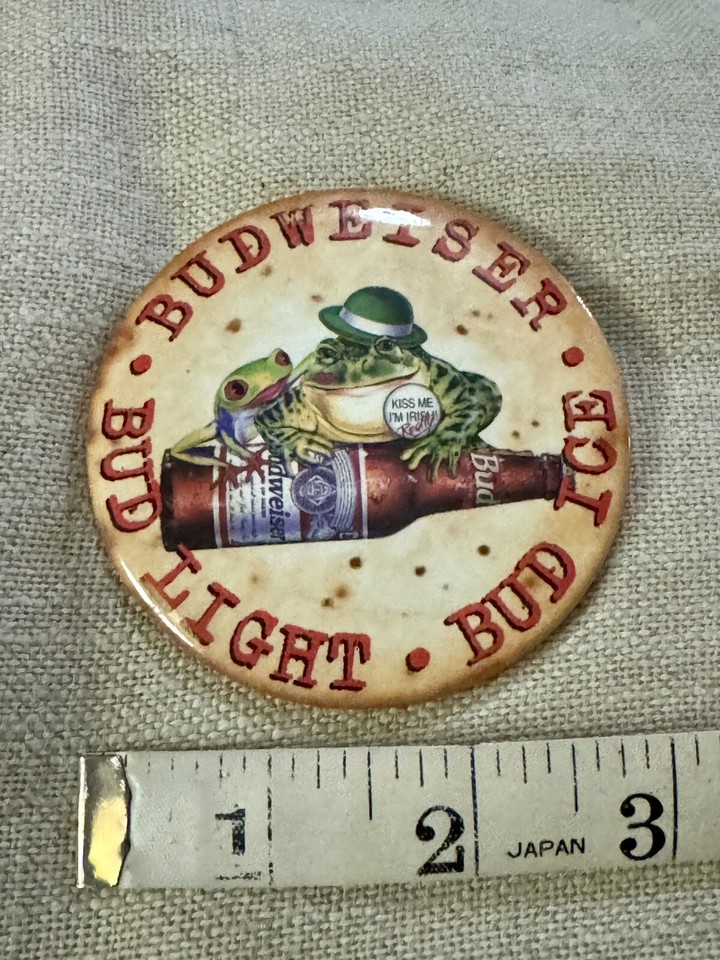 Vintage Kiss Me I'm Irish Really! Budweiser Frogs Bud Light Bud Ice ...
