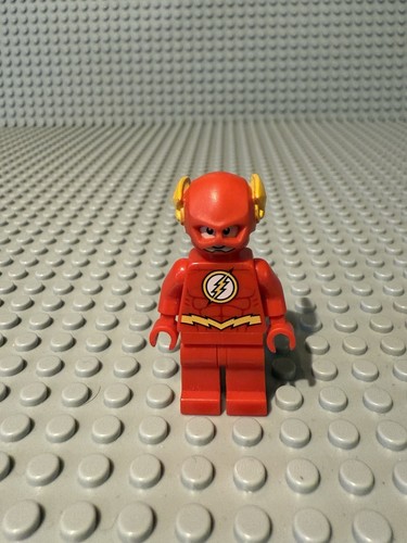 LEGO The Flash Minifigure Sh473 Gold Outlines on Chest DC Super Hero ...