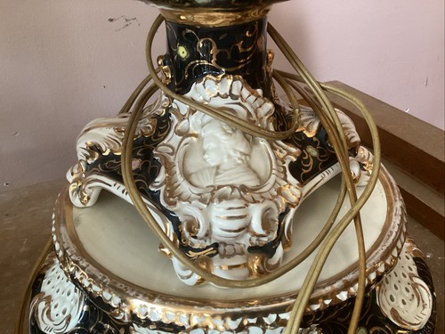 Beautiful Vintage Pair Of Large Capodimonte Porcelain Lamps with lamp ...