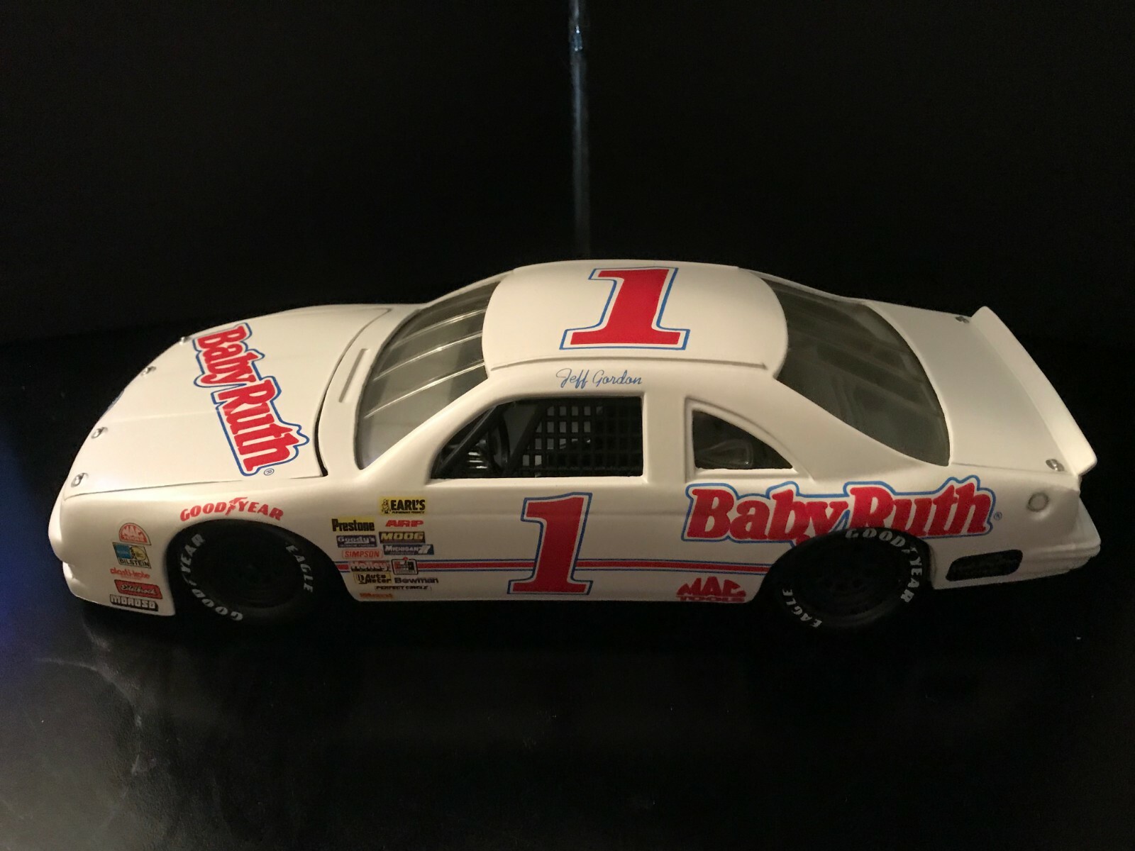 #1 Jeff Gordon Baby Ruth - Revell -1:24 Scale - NASCAR | eBay