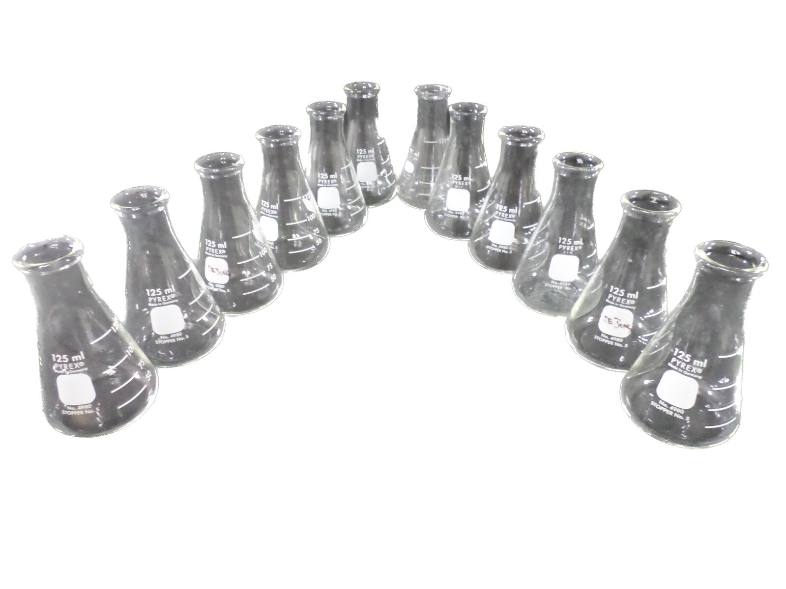 PYREX 125mL Narrow Mouth Erlenmeyer Flasks With Heavy Duty Rim 4980-125 ...