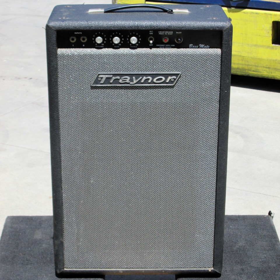 Traynor YBA-2B Bass Mate 25-Watt 1x15" Guitar / Bass Speaker Amp Combo ...