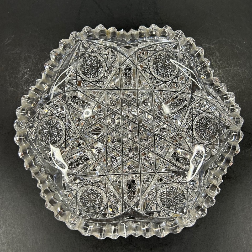 European Cut Crystal Nut Dish with Scalloped Toothed Edge 3 Applied ...