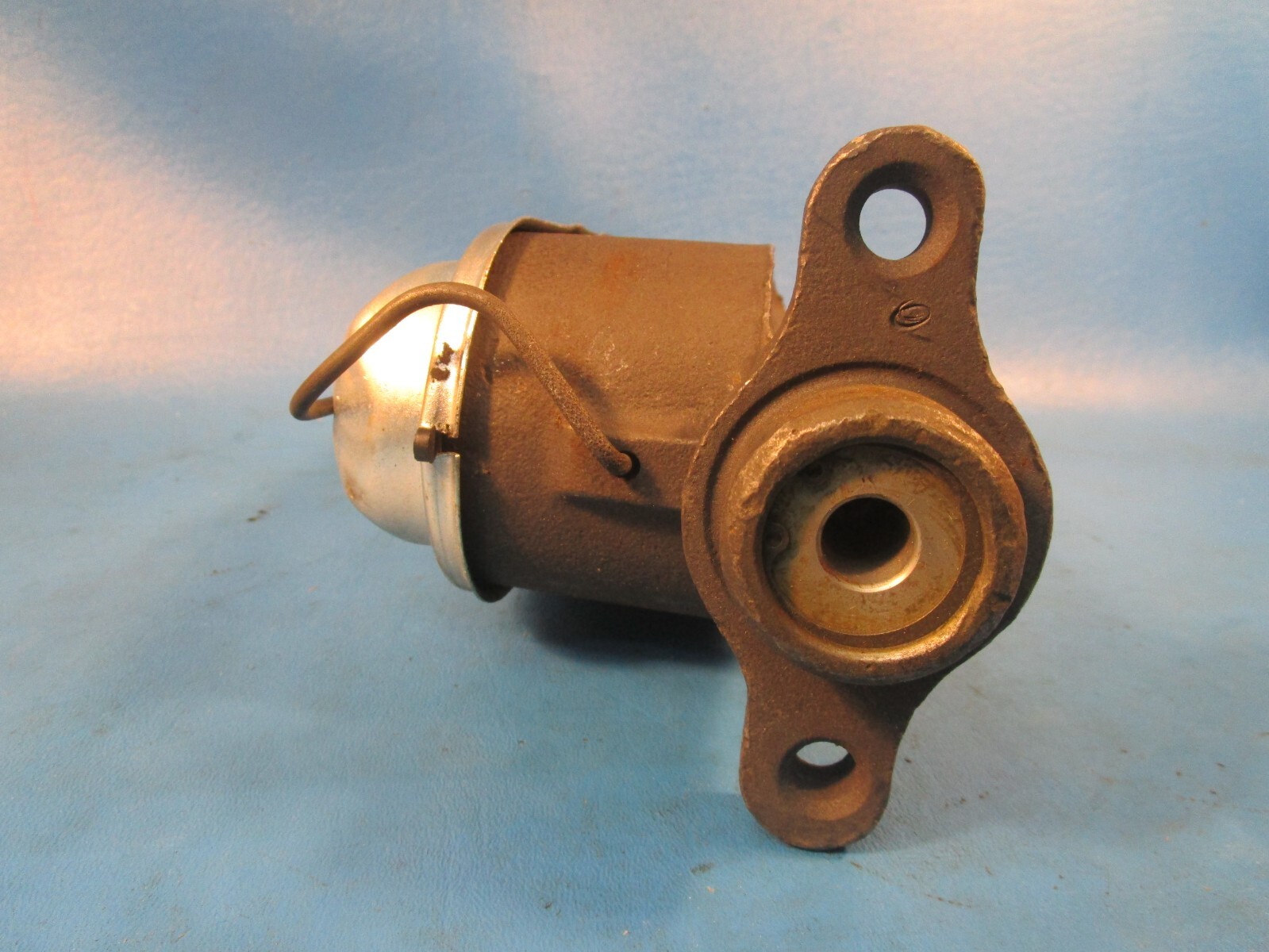 Re-manufactured Bendix Master Brake Cylinder R11682, R 11682 | eBay