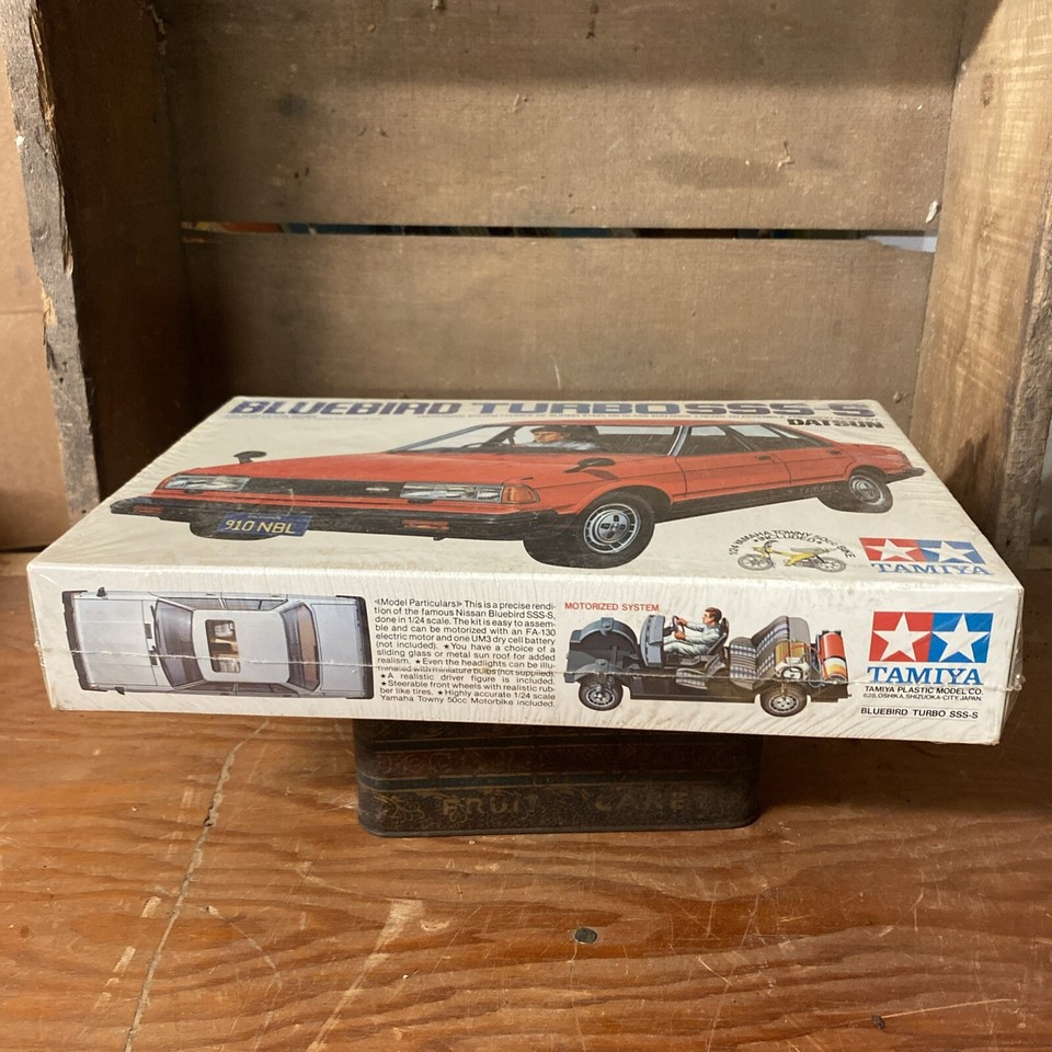 TAMIYA DATSUN BLUEBIRD TURBO SSS-S - Model Kit Motorized RED 1:24 ...
