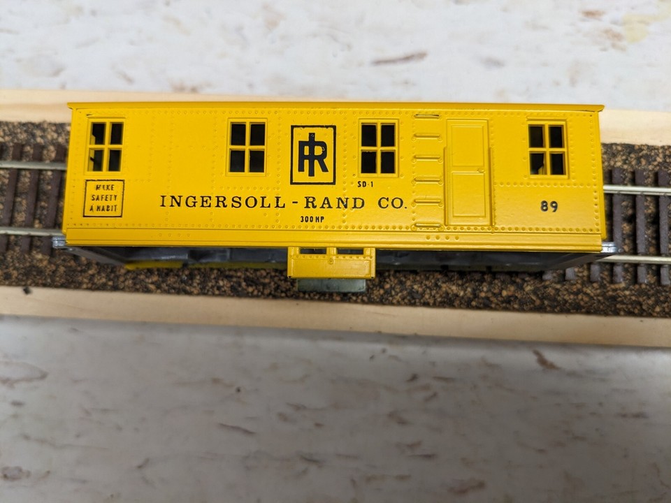 Roundhouse ho box cab deisel locomotive kit INGERSOL RAND unassembled ...