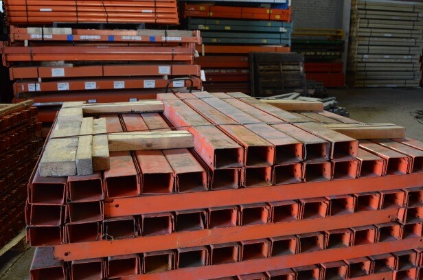 Pallet Racking Supports for 44" deep Uprights 40" overall length LOT OF ...