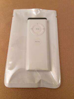 Apple Remote Control for Apple TV MacBook iMac Mac Pro A1156 607-1231 ...