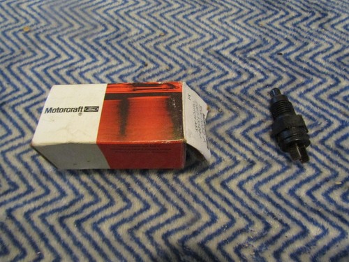 NOS 1973 - 1980 FORD PINTO 1979 - 1993 MUSTANG MANUAL TRANS BACKUP ...
