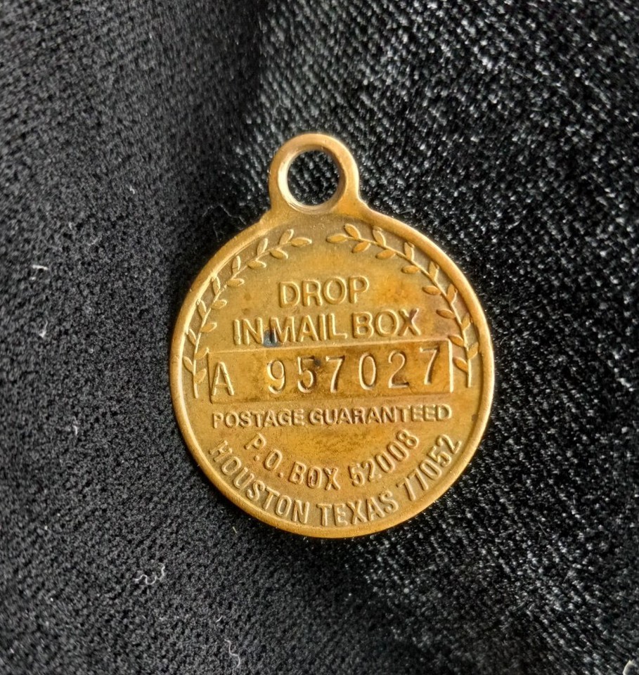 VINTAGE BRASS EXXON TRAVEL CLUB DROP IN MAIL BOX KEY TAG FOB Houston TX ...