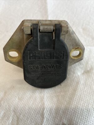 Phillips Trailer Plug 7 Pin W/cover Used | eBay